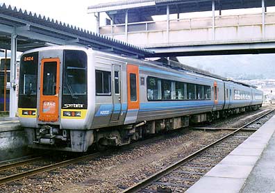 N2000系 - 飛行機・鉄道情報・旅行記 by鉄道大好き♪きまぐれパパ－特にキハ（気動車）が好き